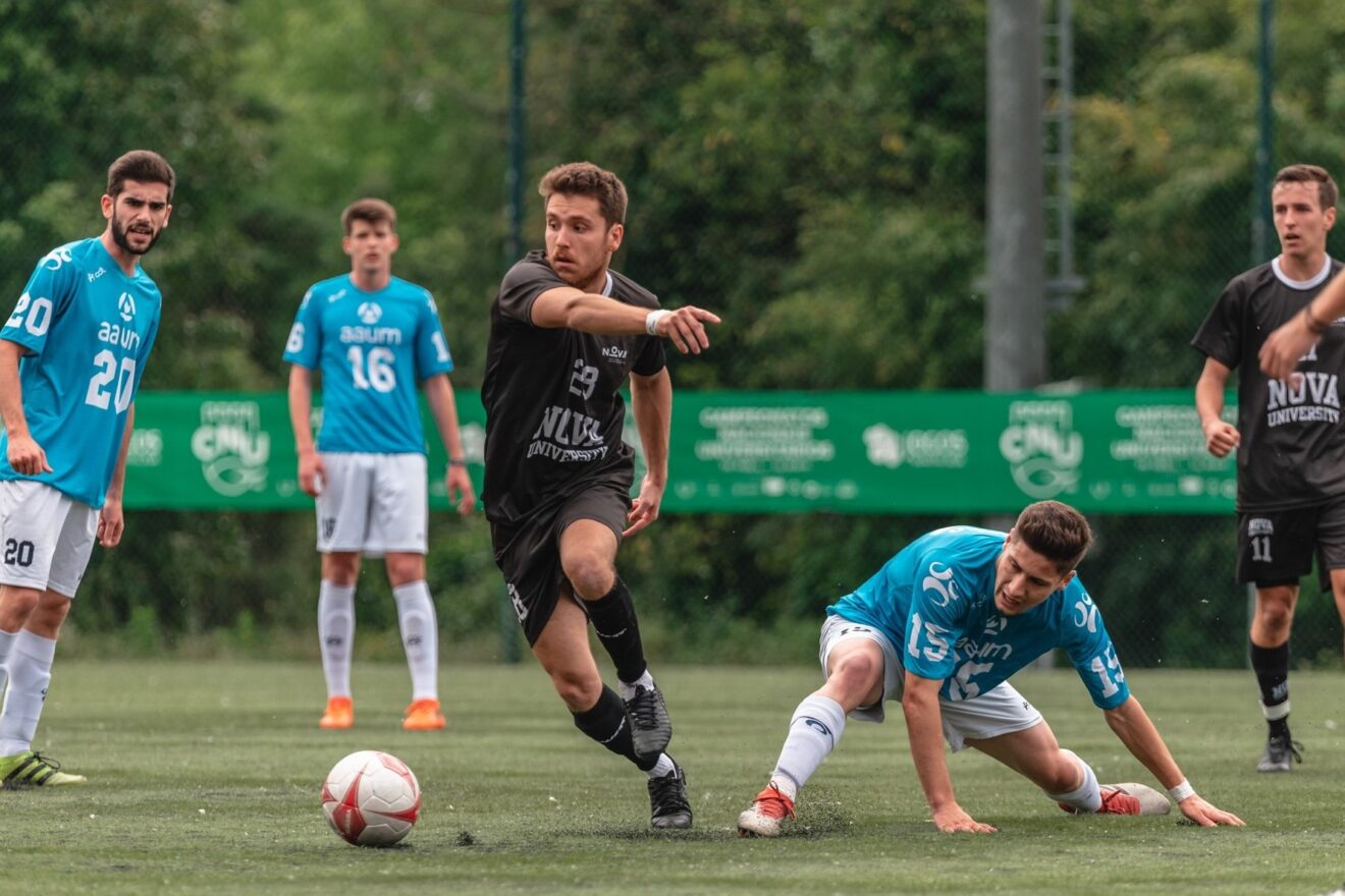 FAP... QUEM SÃO ELES? - Jornal Universitário do Porto